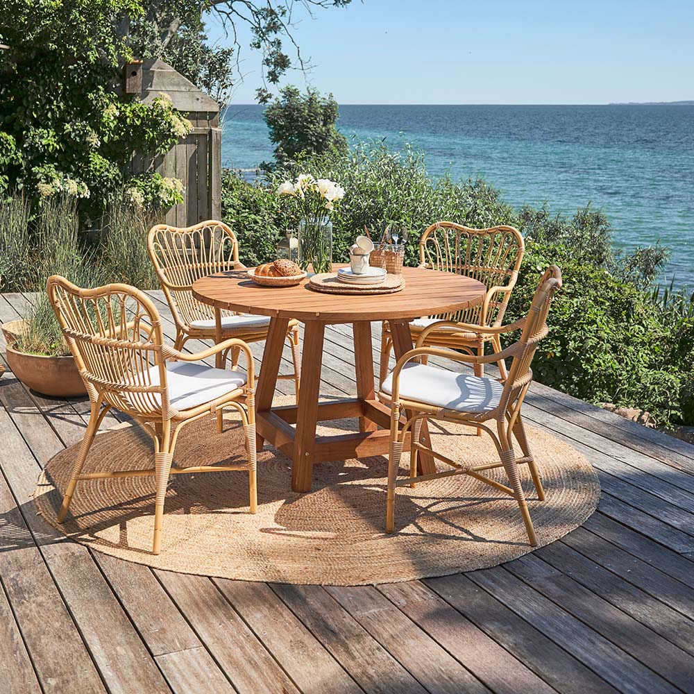 George runt matbord – Severins