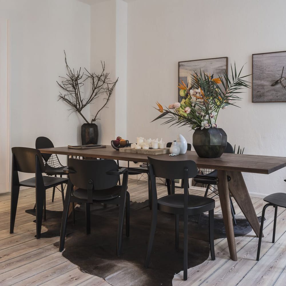 Standard chair black pigmented walnut – Severins